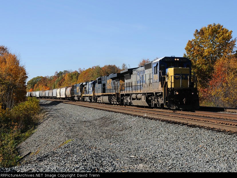CSX 7636 leads Eastbound CSX Q386 at MP 127 on track number two
